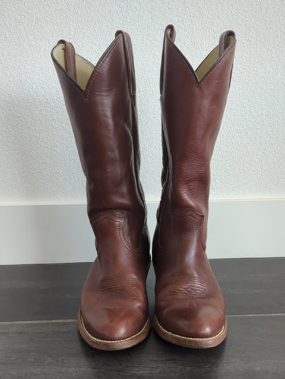Frye | Shoes | Frye Leather Cowboy Boots Size 9b | Poshmark